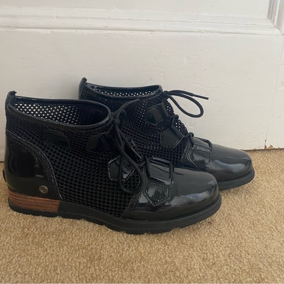 Sorel | Shoes | Nwob Sorel Major Lace Mesh Combat Boots Womens Size 9 ...